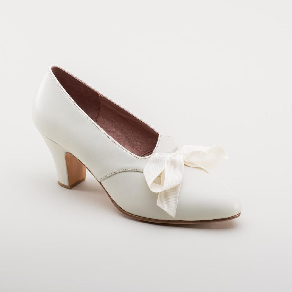 DEADSTOCK Hazel Women's Vintage Pumps (Ivory) – American Duchess - Europe